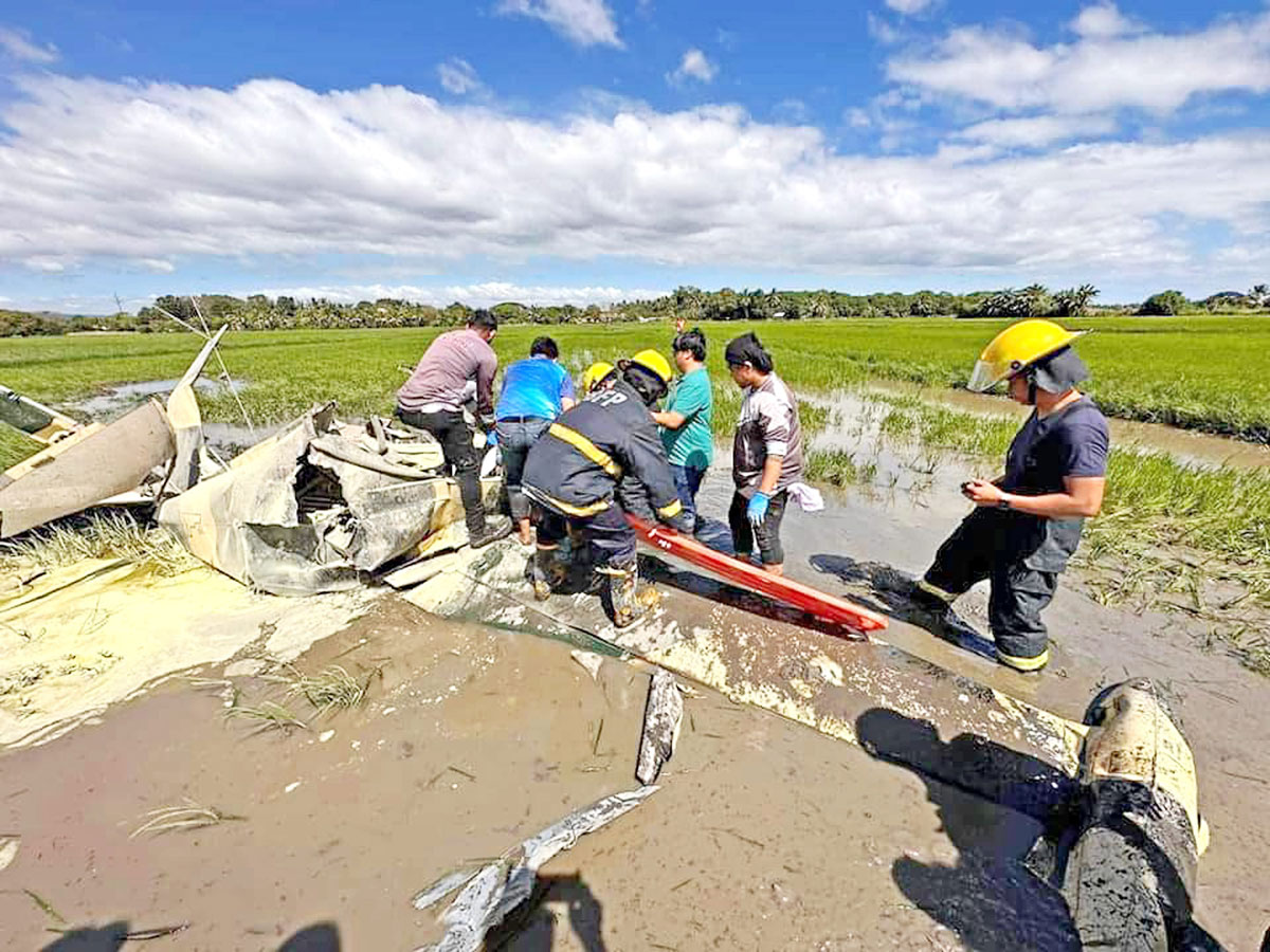 2 Dead, 6 Missing In 2 Plane Crashes | OneNews.PH