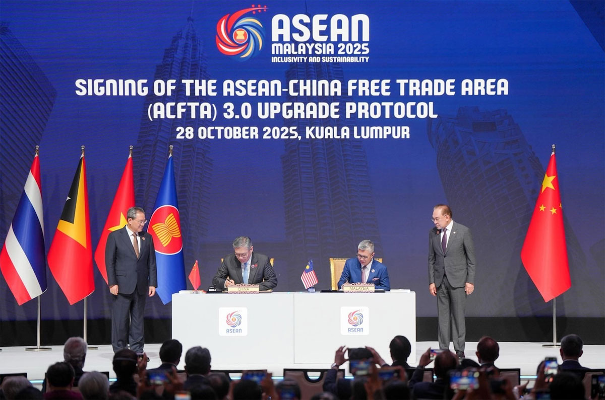 Asean, China Sign Upgraded Free Trade | OneNews.PH