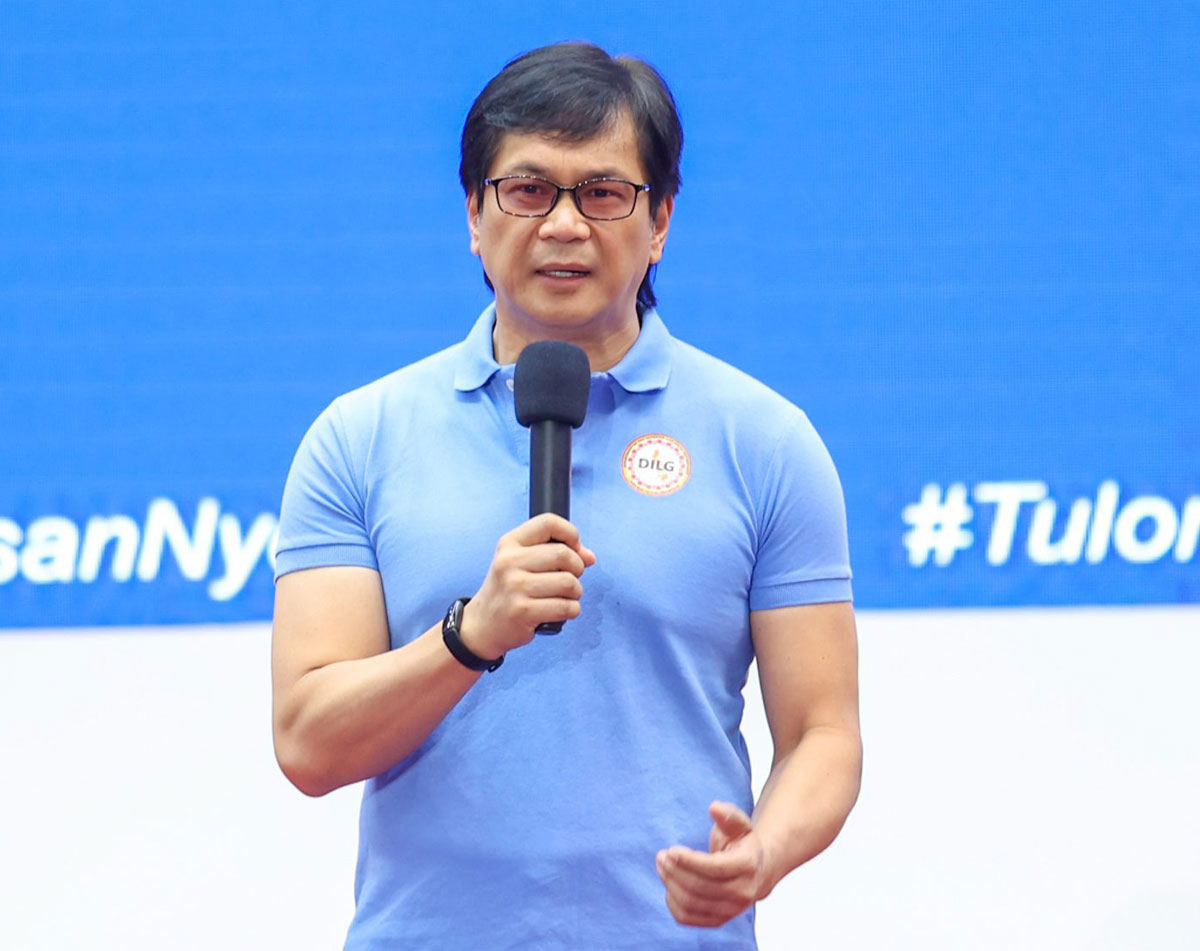 Abalos: ‘Narco-Cops’ Won’t Escape Criminal Liability | OneNews.PH