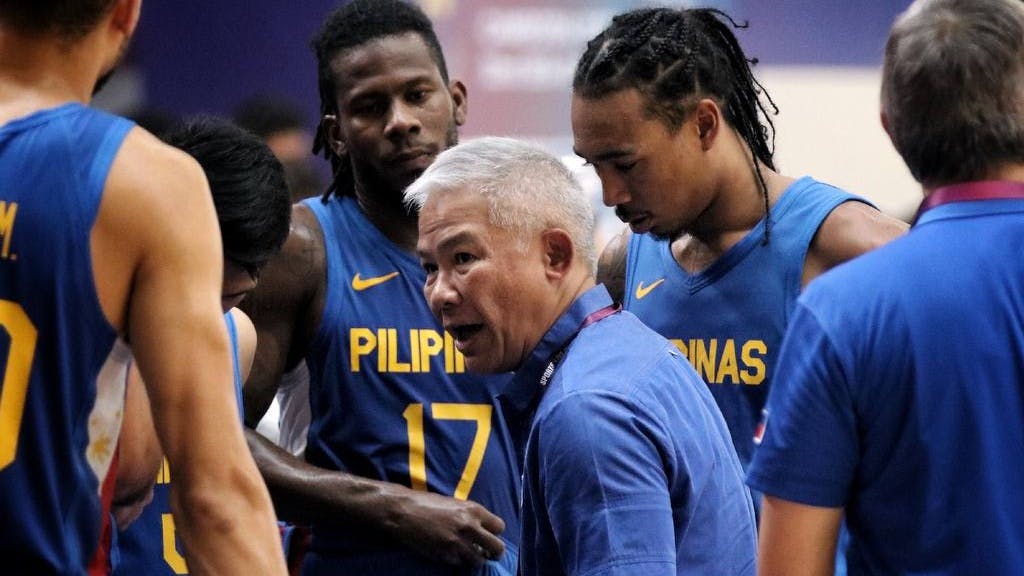 ‘Sarap sana mag-timeout': Chot Reyes shows Gilas Pilipinas plays the ...