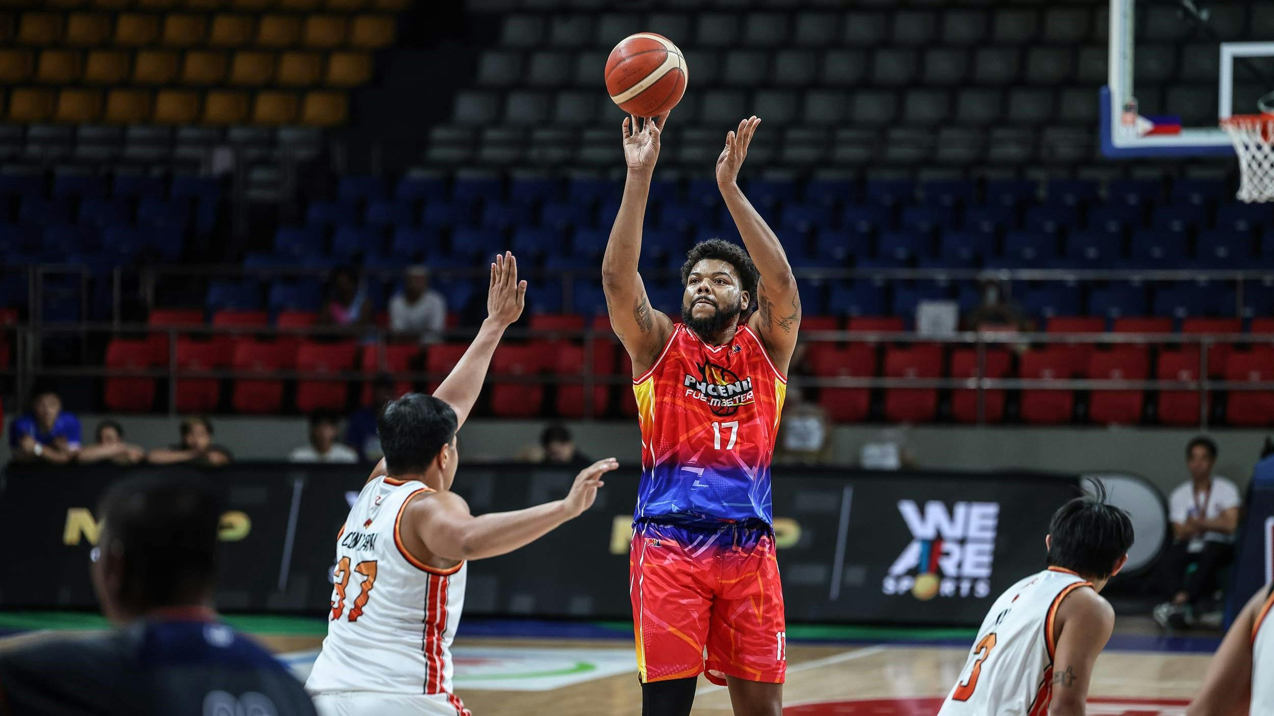 PBA: Donovan Smith-led Phoenix makes breakthrough, hands NorthPort ...