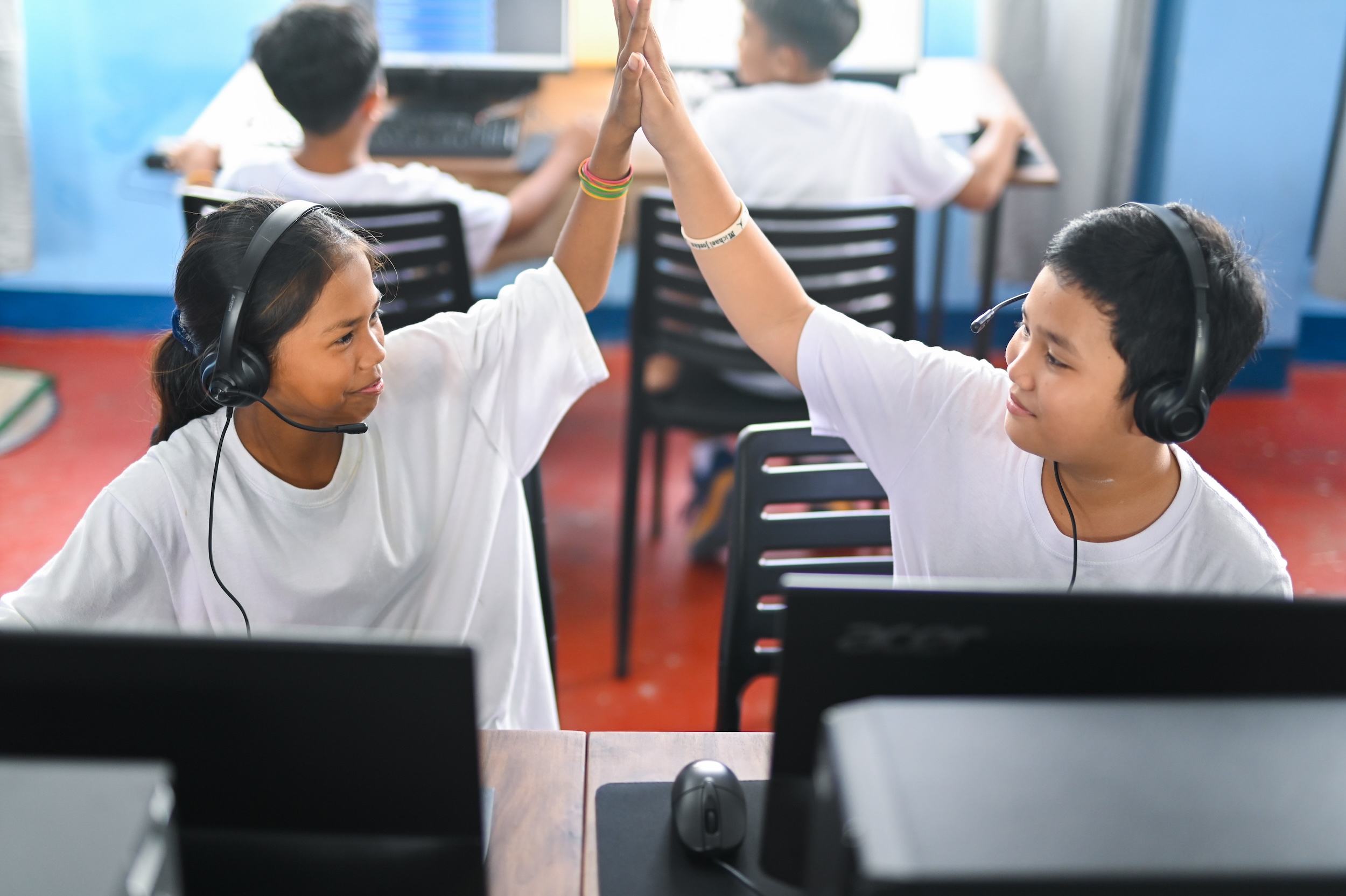 Social Good Collaboration Brings End To Paper-based ICT Learning ...