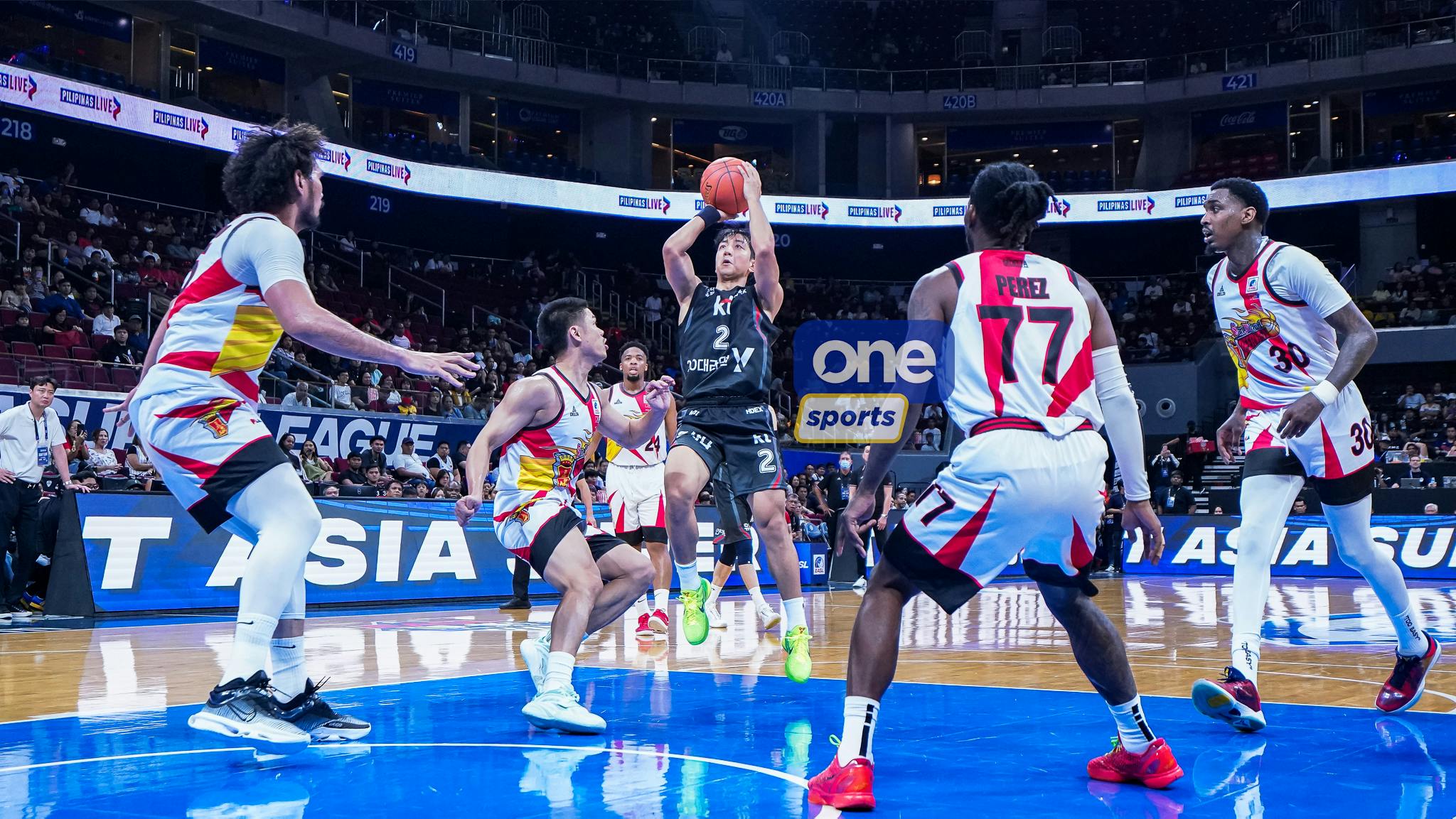 Injury-hit Heo Hoon backstops Rayshaun Hammonds in Suwon KT's win over ...