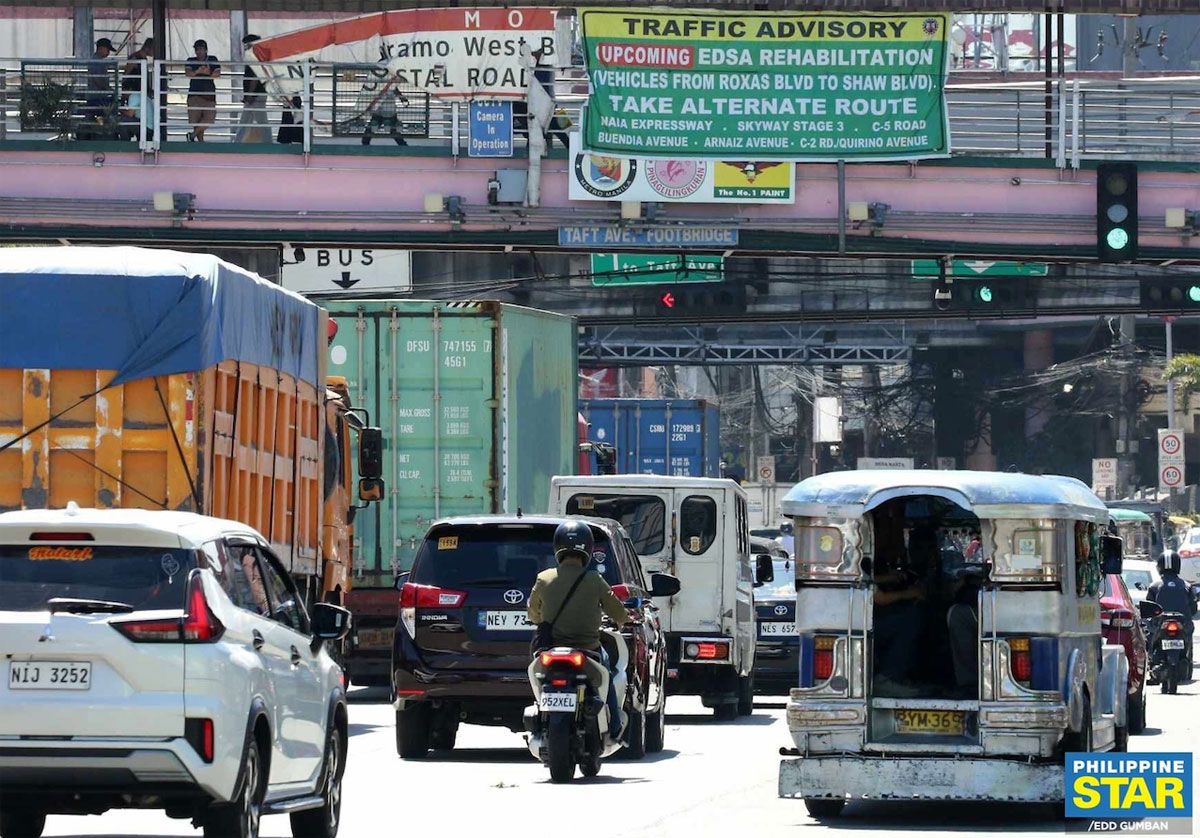 Doctors, Media Not Exempted From EDSA Odd-Even Scheme | OneNews.PH