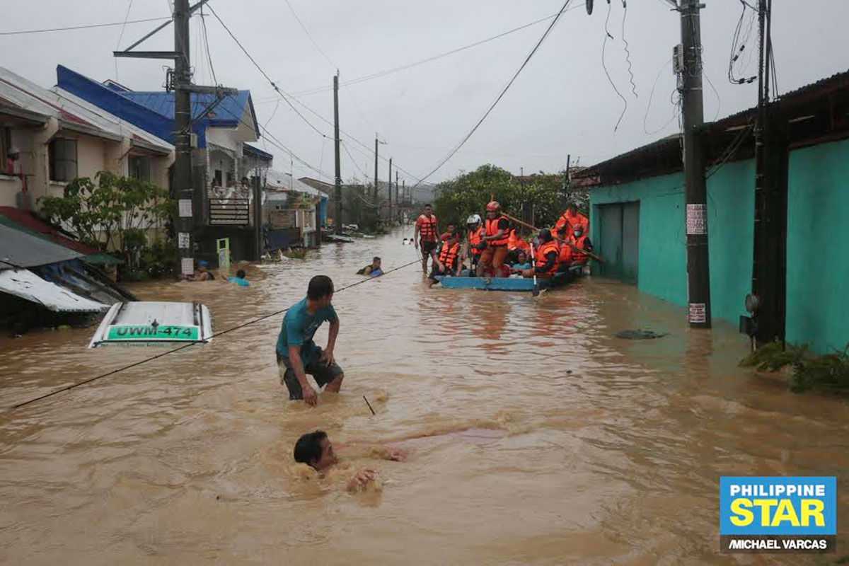 IN PHOTOS: Widespread Flooding In Cagayan, Isabela, Rizal, Marikina ...