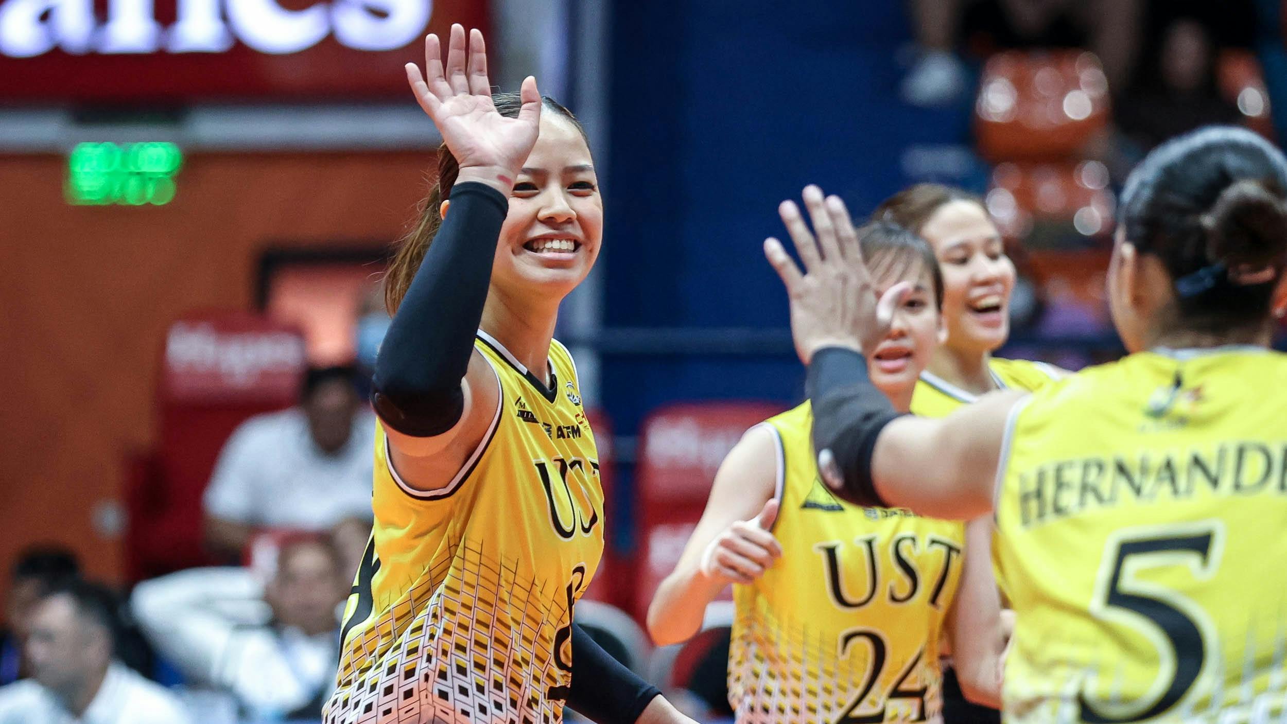 Eya Laure shares red-hot BTS footage of Chery Tiggo promo shoot for PVL ...