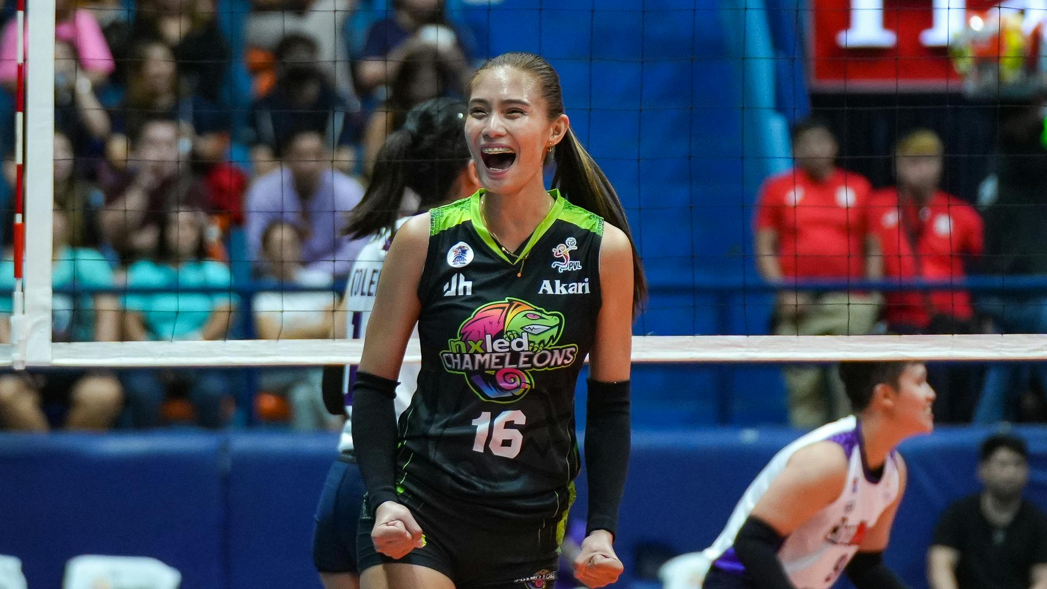 PVL: Ivy Lacsina shows resolve to lead in Nxled debut | OneSports.PH
