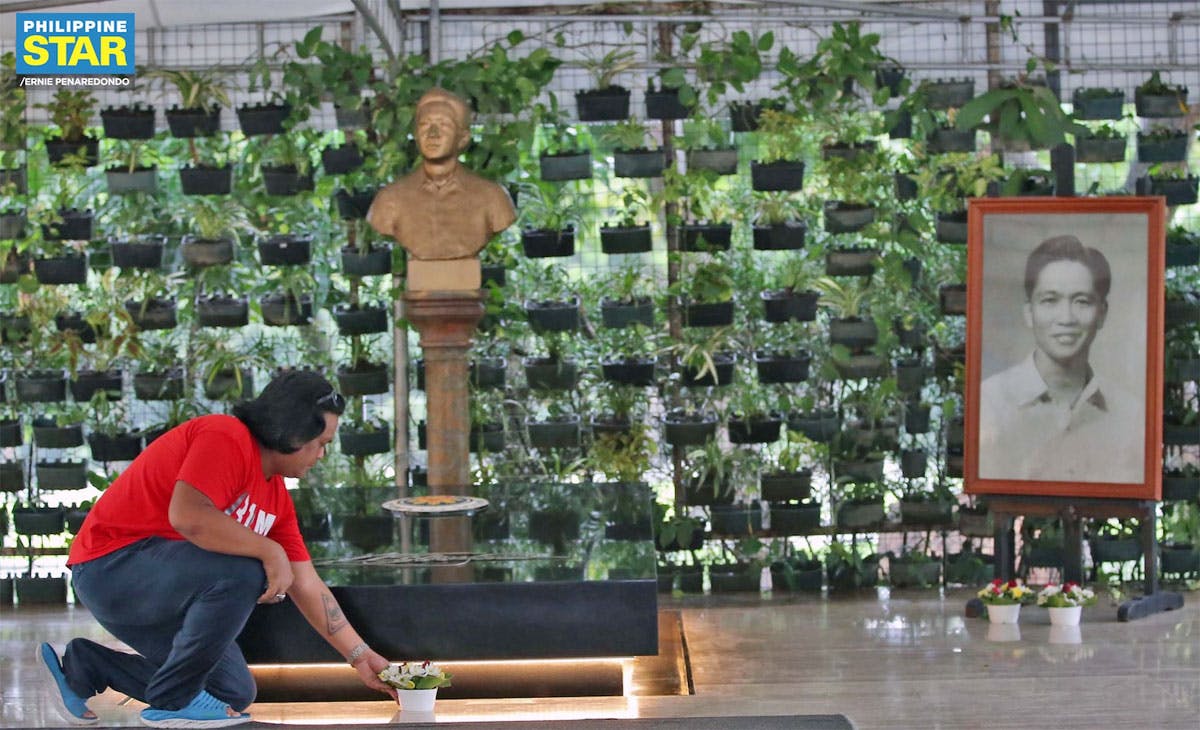 Sara’s Threat To Throw Marcos Sr.’s Body Into WPS Violates Laws – DOJ ...