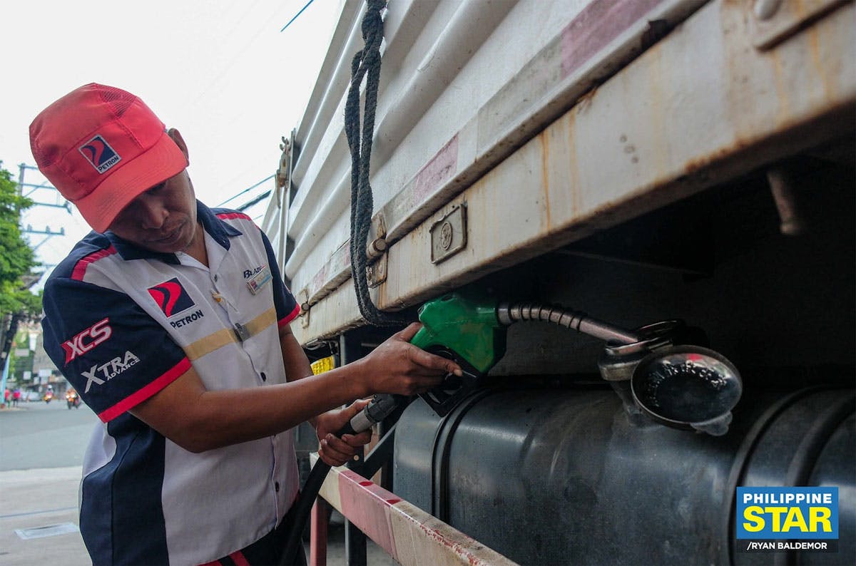 Fuel Price Rollback Seen | OneNews.PH