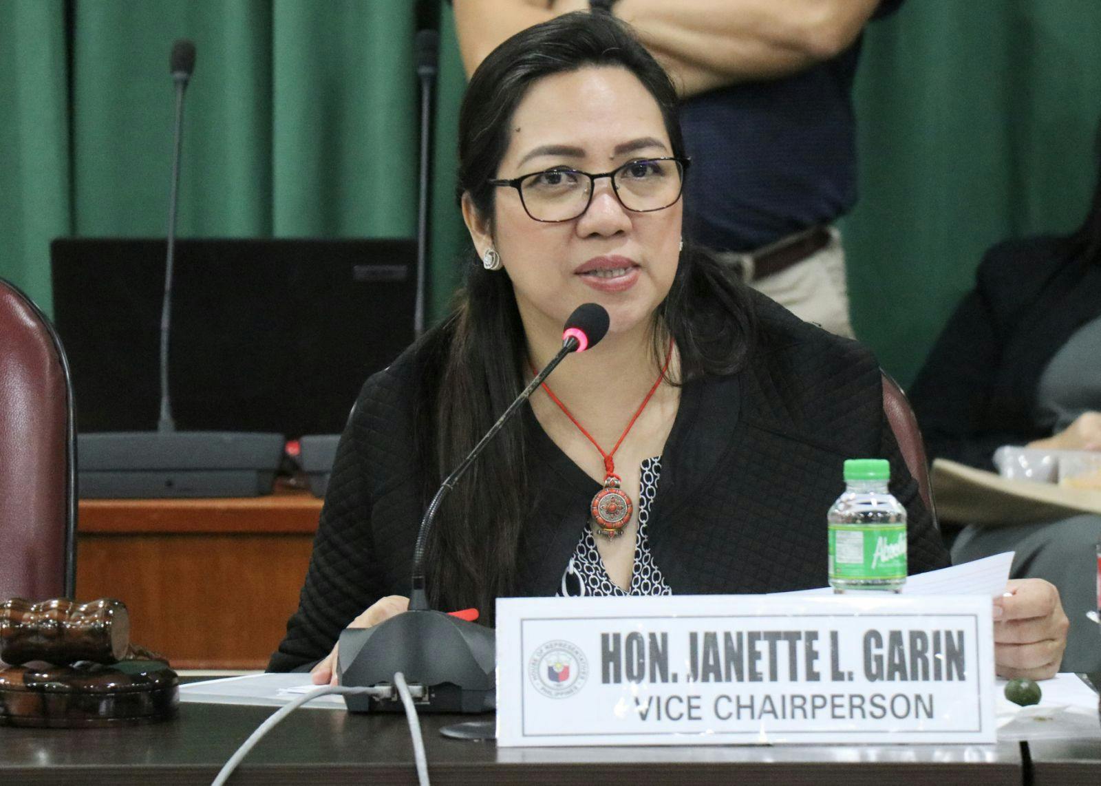 Garin, 4 Others Charged Over Dengvaxia Procurement | OneNews.PH