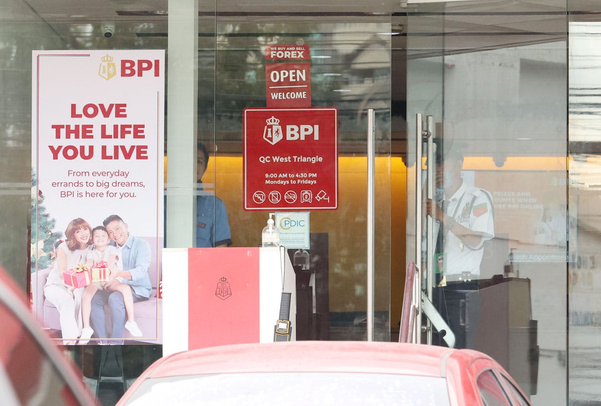 Glitch Hits BPI Computer System | OneNews.PH