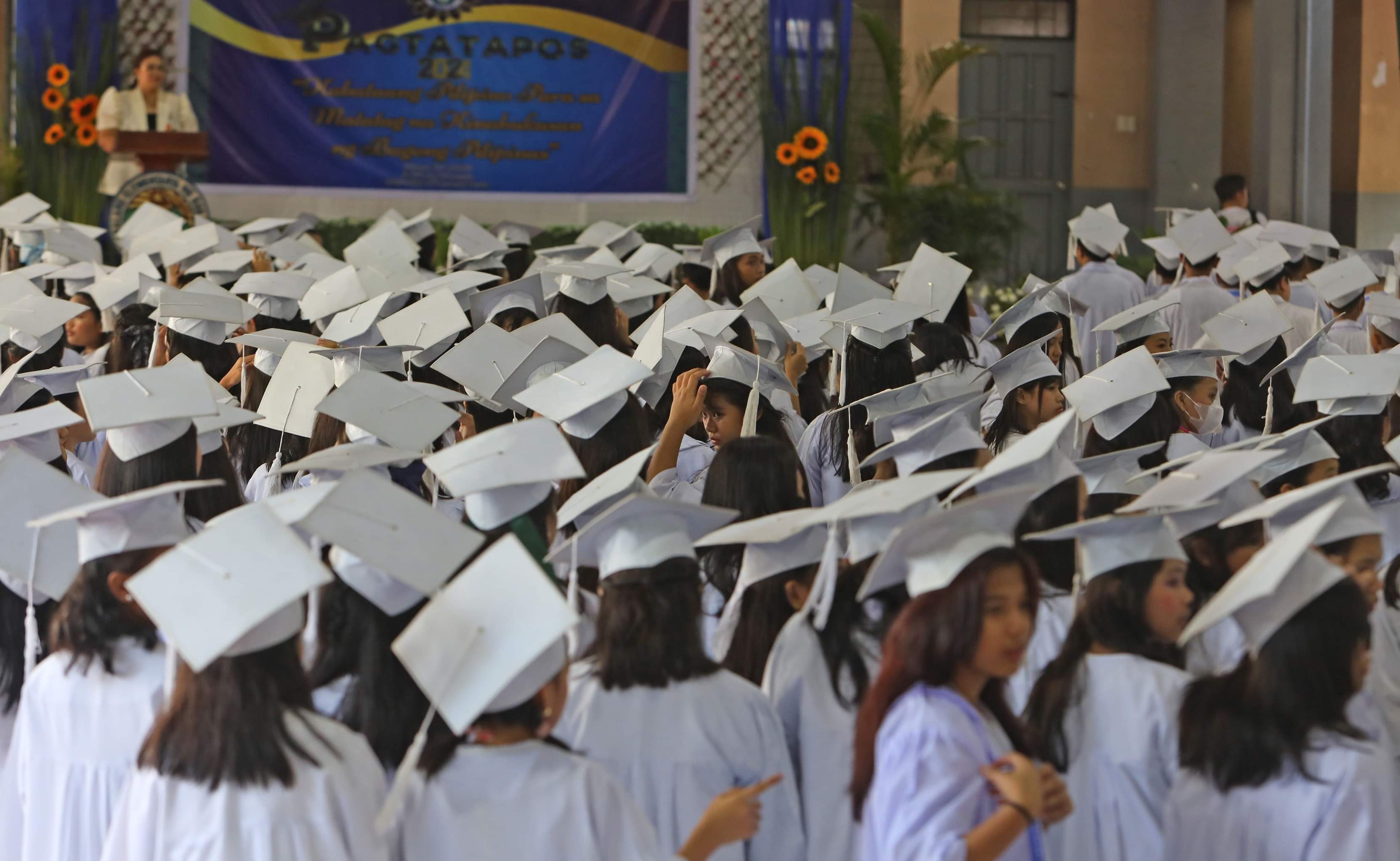 Medals Overload? DepEd Defends Award System Under K-12 | OneNews.PH