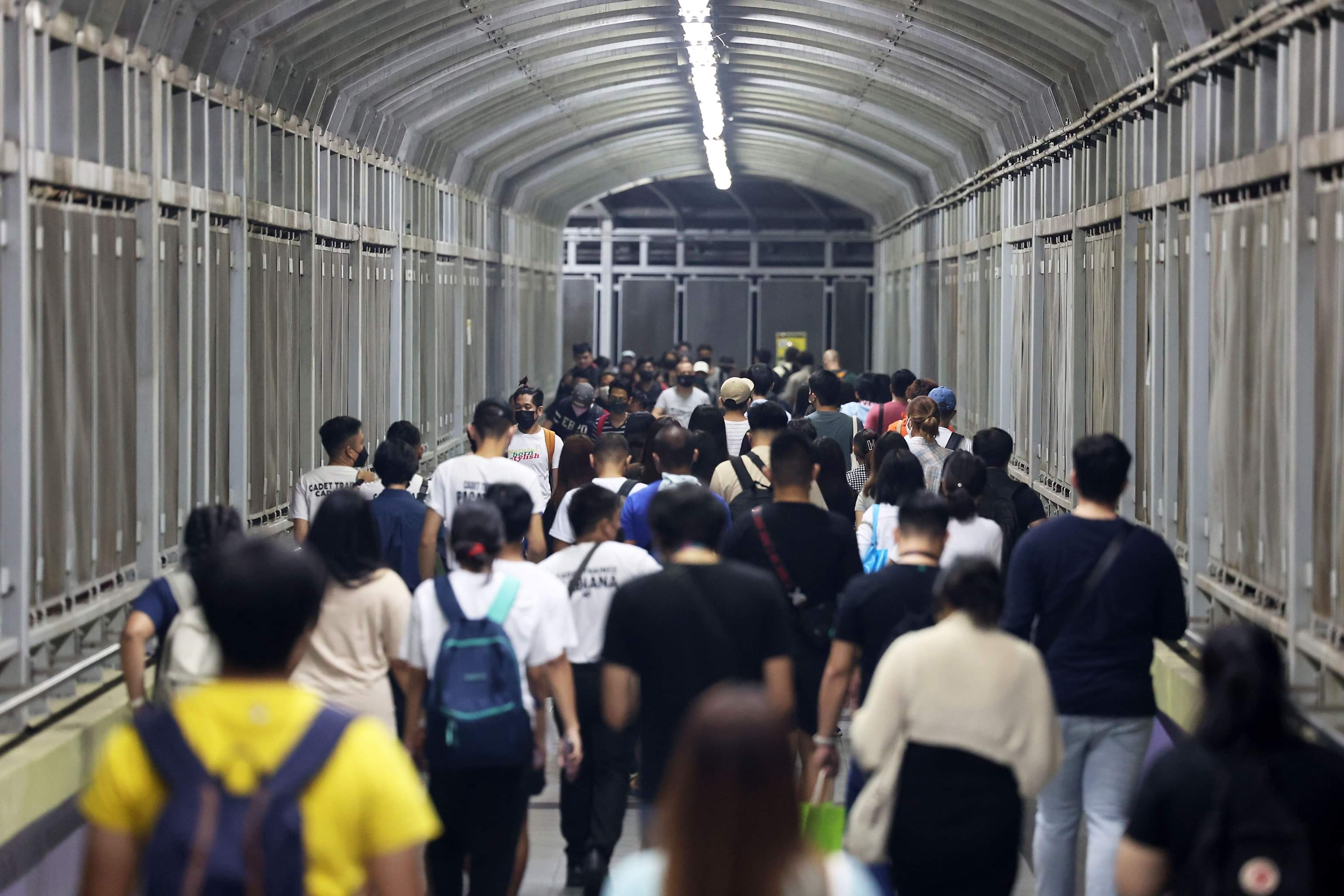 SWS: Quality Of Life Improved For 31%, Worsened For 30% | OneNews.PH