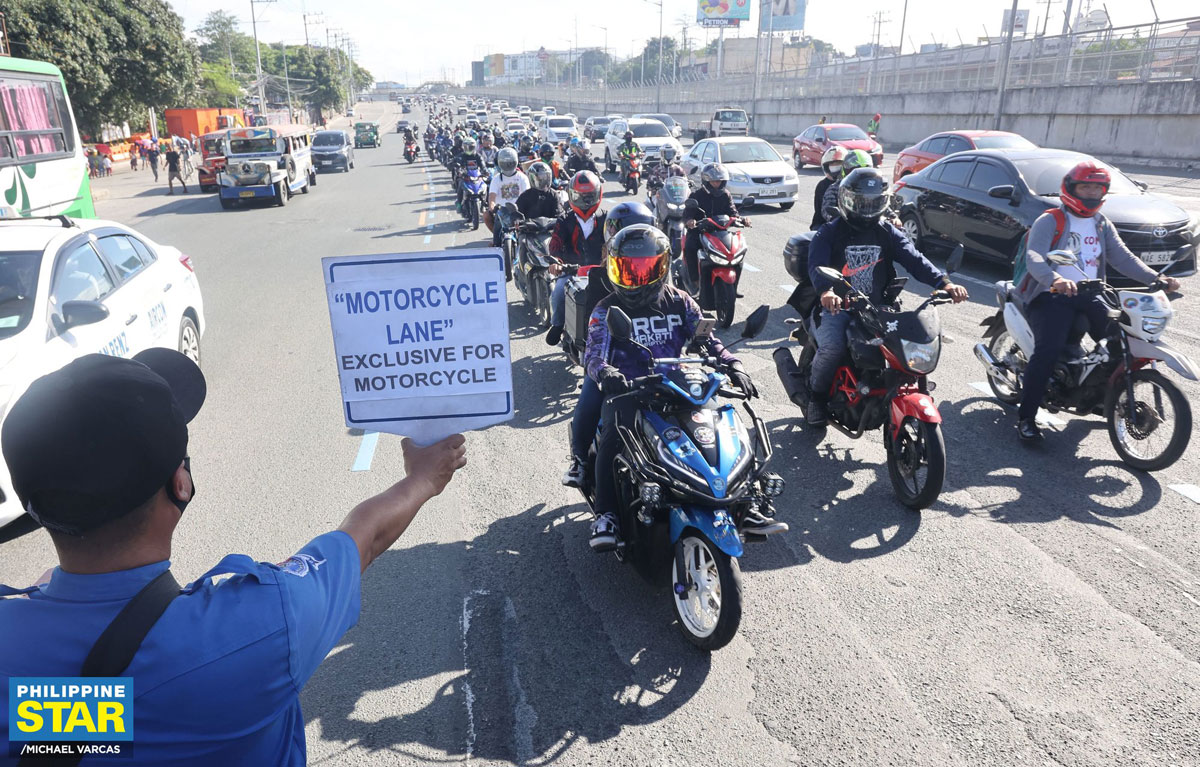 MMDA Eyes Shelters For Motorcycle Riders As It Strictly Implements ...