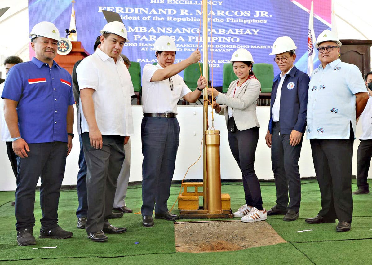 Marcos, DHSUD Launch Pambansang Pabahay Project | OneNews.PH