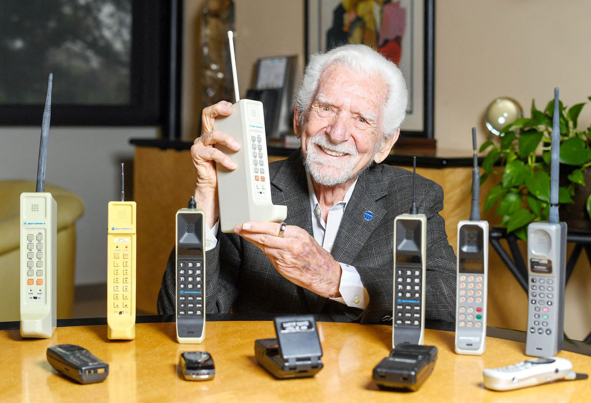 Take Eyes Off Your Mobile Phone, Says Inventor, 50 Years On | OneNews.PH