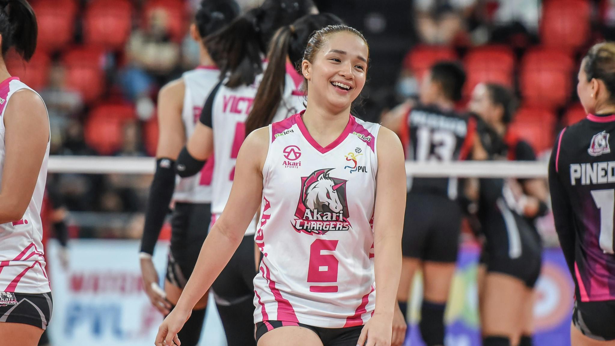 Michelle Cobb shoots her shot with 'corny' message for K-pop star ...