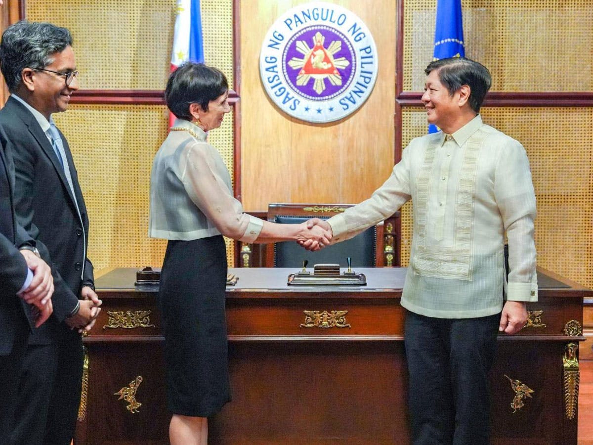 France Mulls Manila-Paris Direct Flights, Scholarships For Pinoys ...