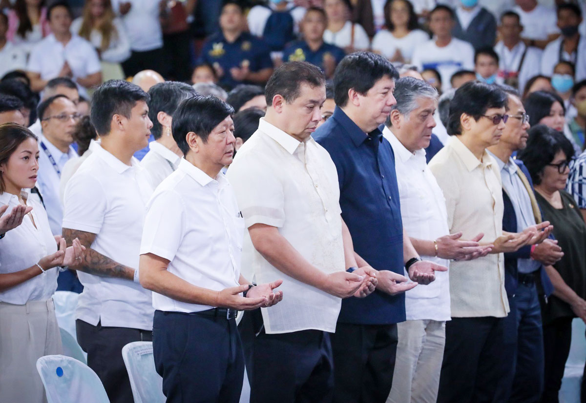 Marcos: Fast-Track Relocation Of Yolanda Survivors | OneNews.PH