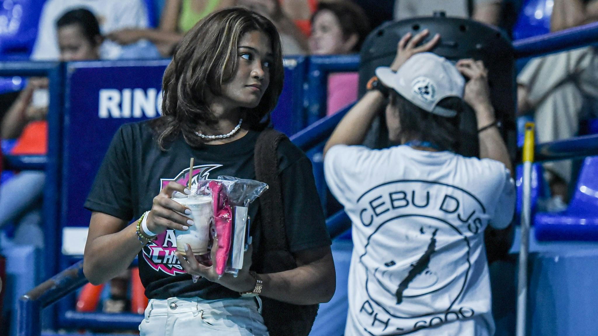 Akari's Fifi Sharma shows geek side with famous Japanese horror mangaka ...