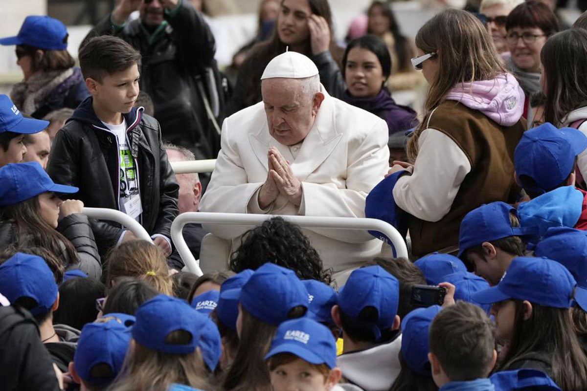 Why Does Pope Francis Always Ask People To Pray For Him? | OneNews.PH