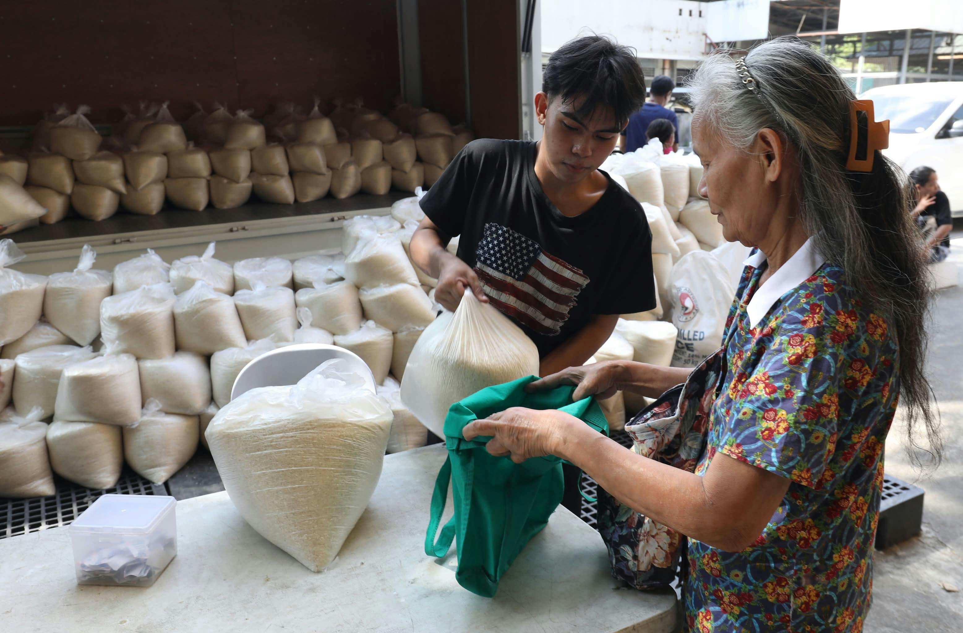 DA Awaits EO On P50 Per Kilo Price Cap For Imported Rice | OneNews.PH