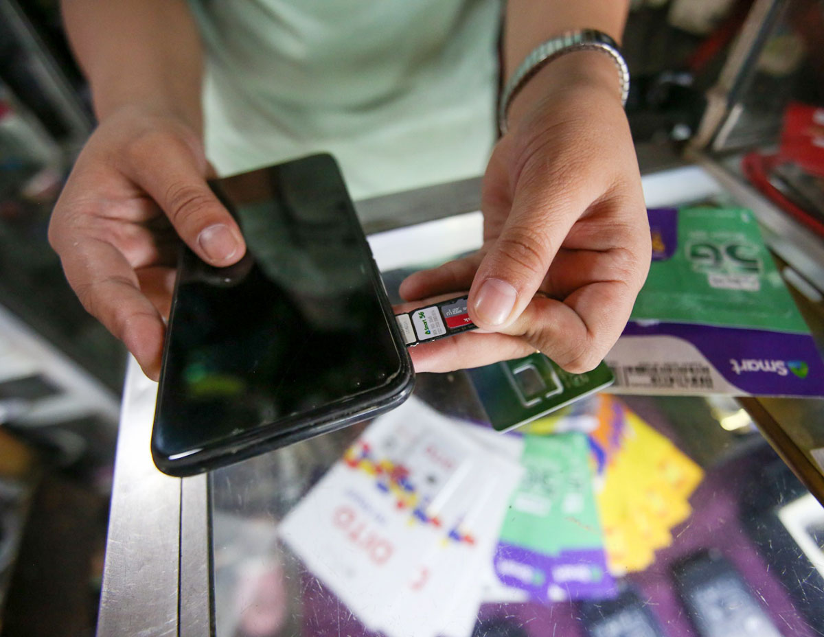 Telcos Seek More Time On SIM Registration | OneNews.PH