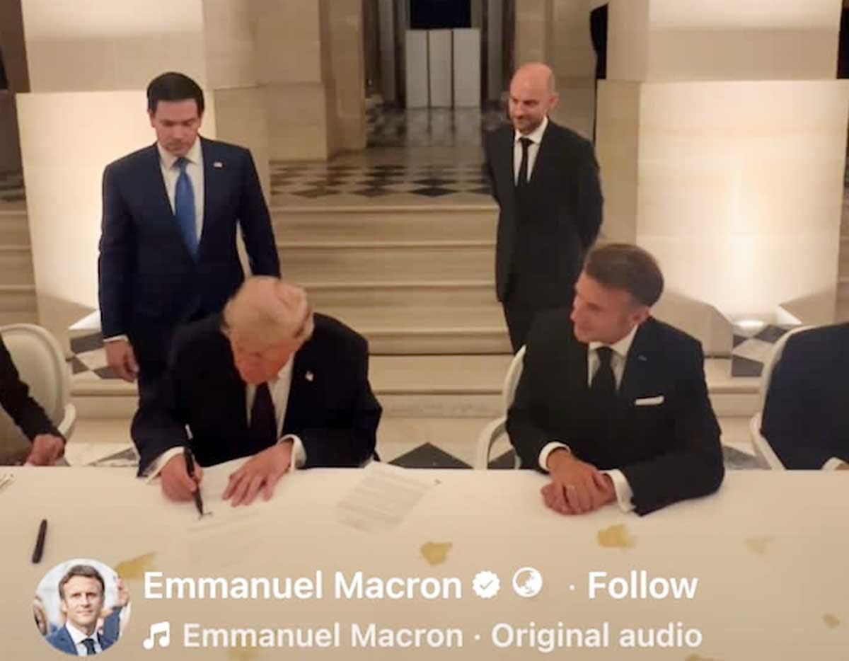 Trump Signs Iran Deal At Versailles | OneNews.PH