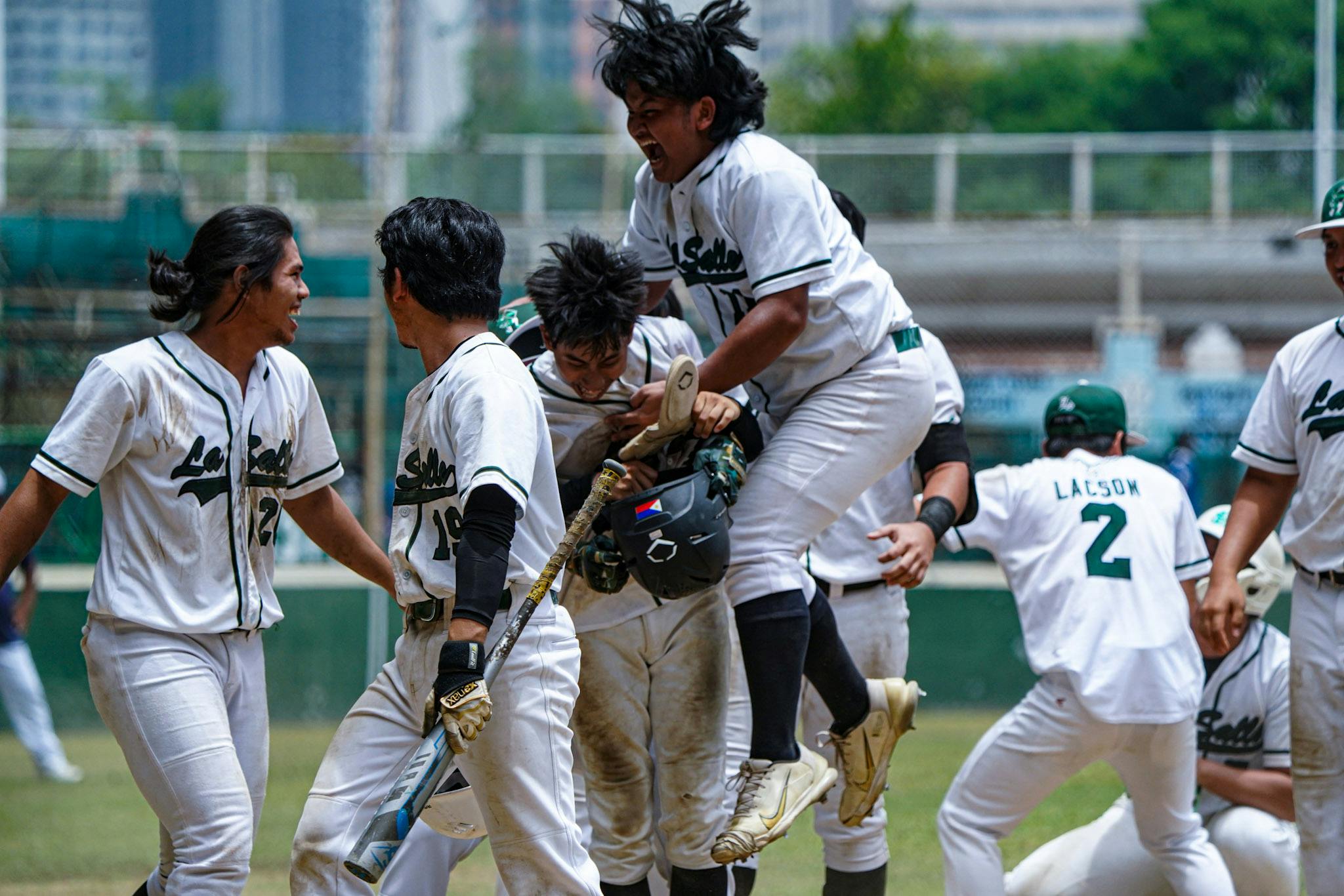 DLSU walks off in semis match with UST, advances to finals of UAAP ...
