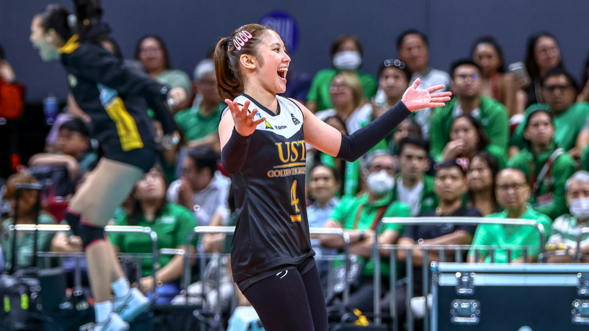 UAAP: UST sends strong statement with five-set conquest of champion La ...