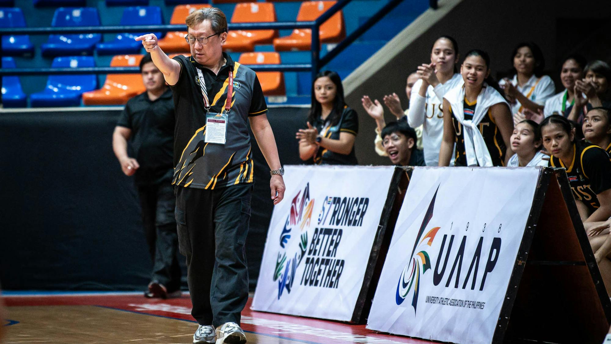 ‘Nakakalungkot’: UST coaches lament referee pay disparity in men’s ...