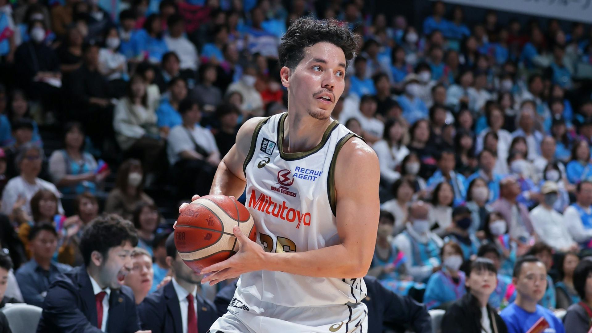 Matthew Wright scores first win against former team Kyoto in B.LEAGUE ...