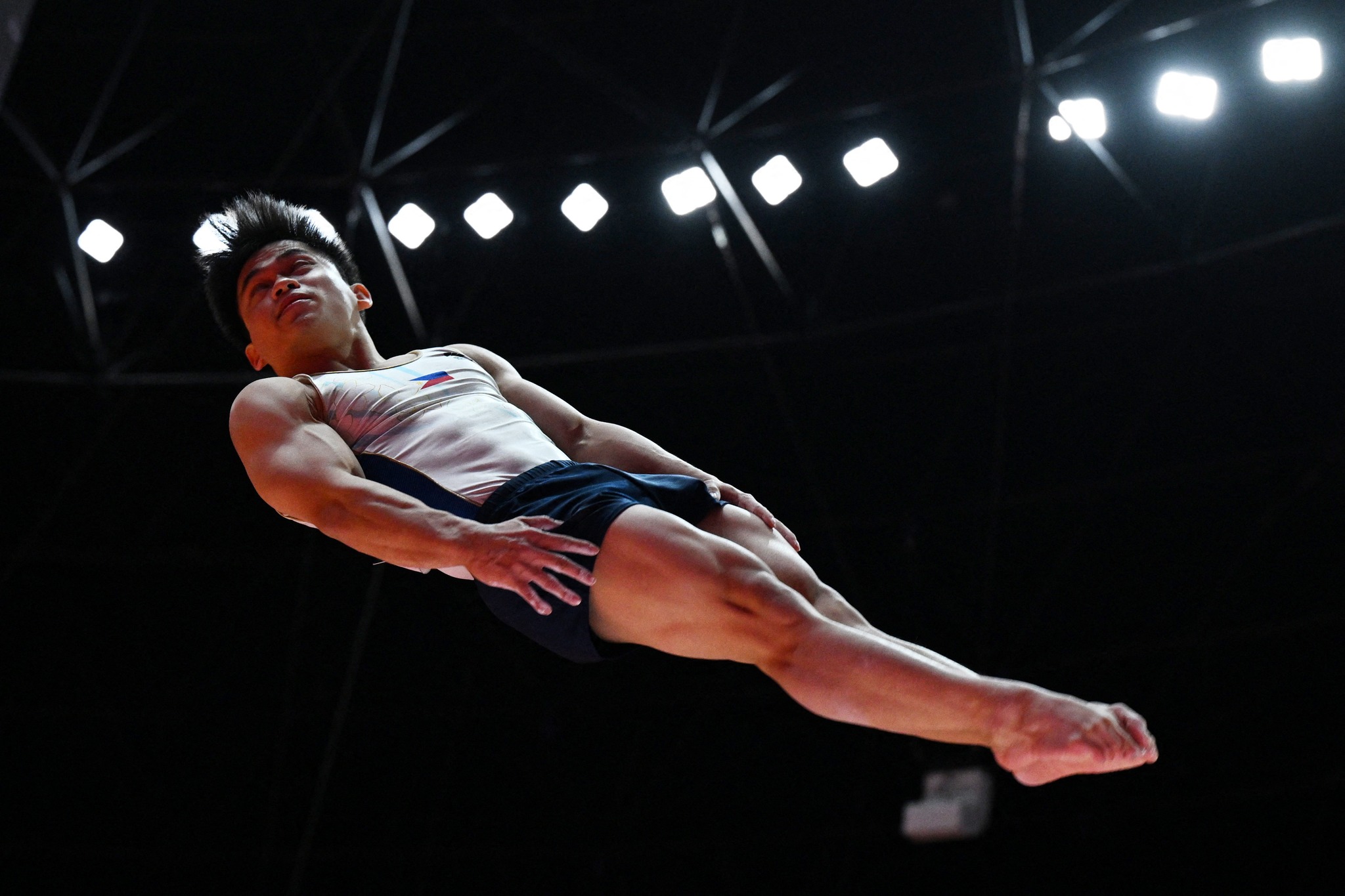Yulo Wins Vault Gold In World Championships | OneNews.PH