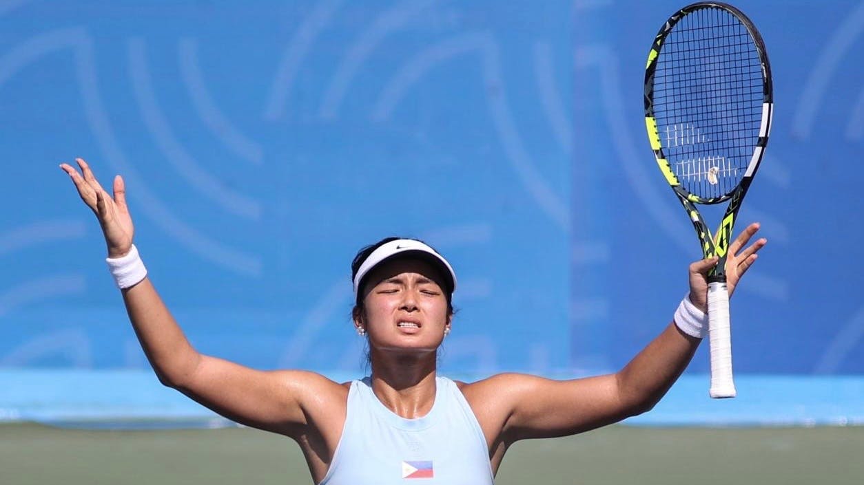 SEA Games champ Alex Eala shrugs off bad calls in gold medal match ...