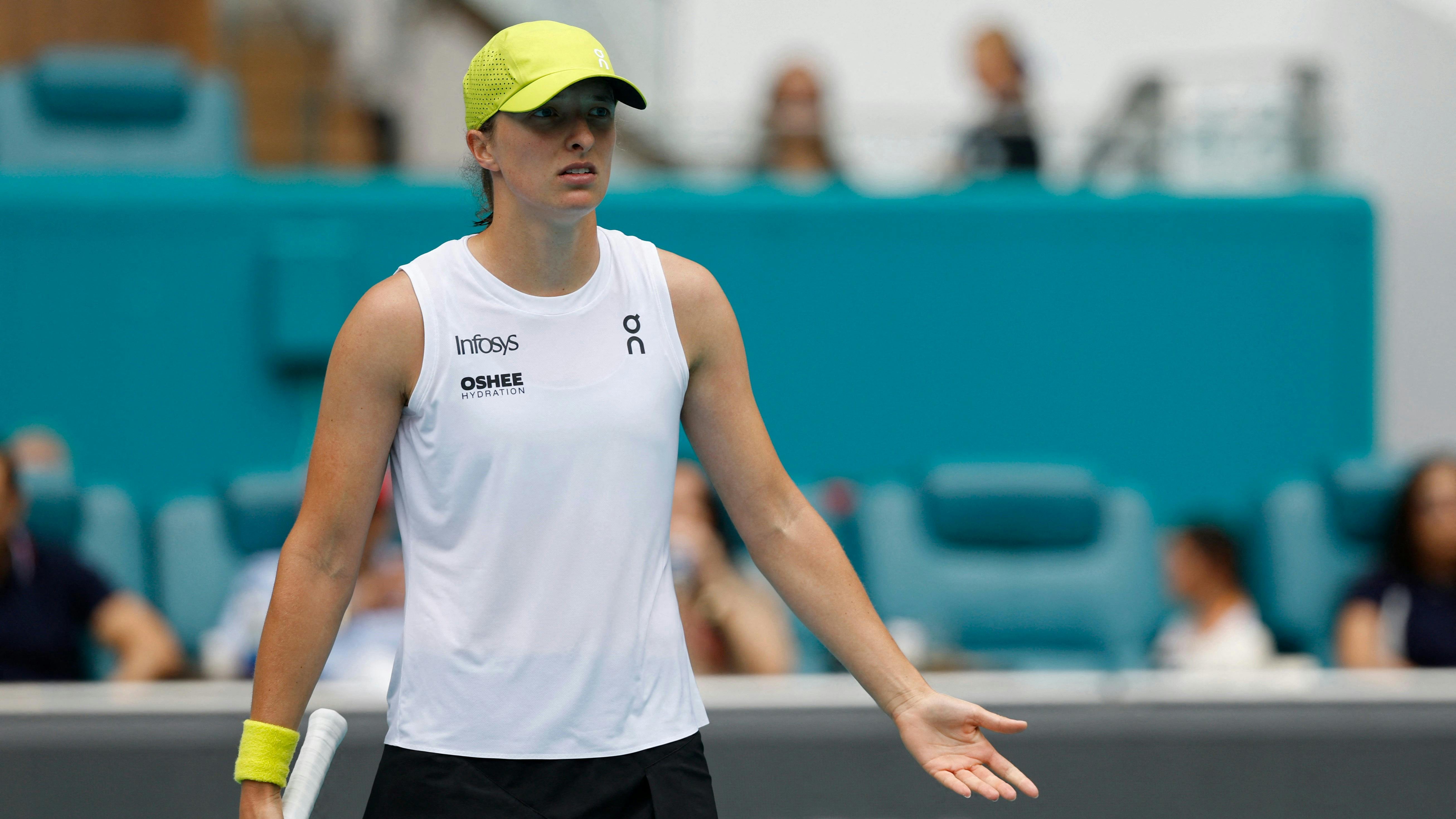 World no. 2 Iga Swiatek tips hat to Alex Eala in Miami Open shocker ...