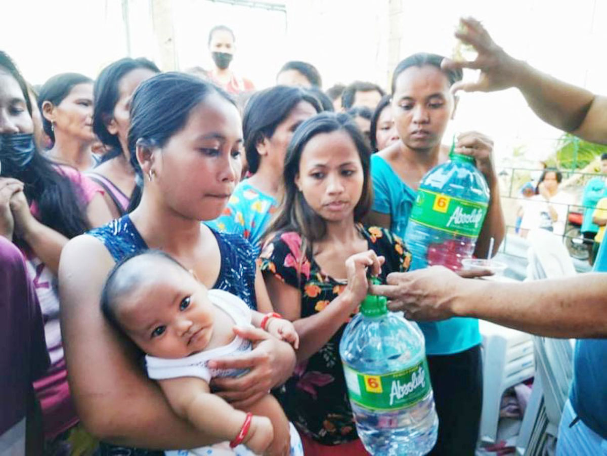 STAR’s Damayan Sends Drinking Water To Cebu Families | OneNews.PH