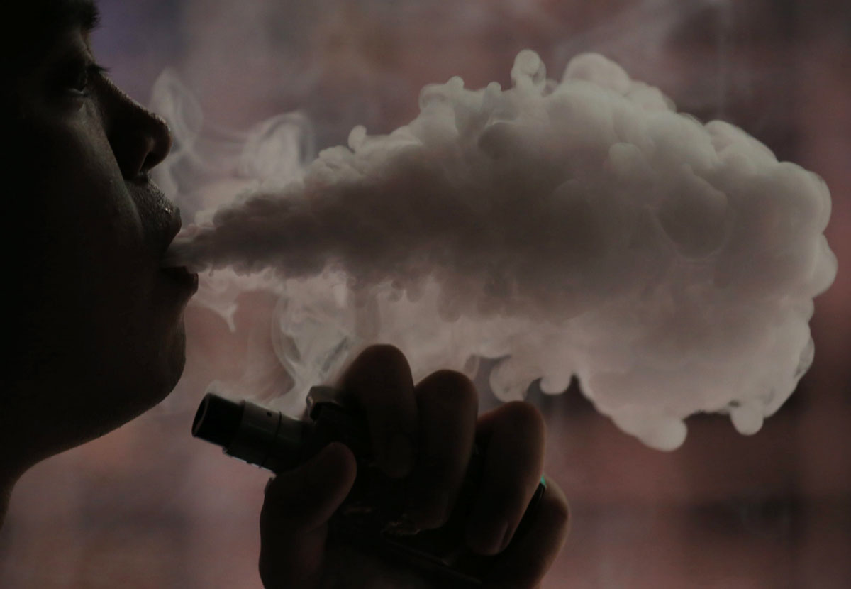 Cops To Accost Students Caught Vaping, Smoking | OneNews.PH